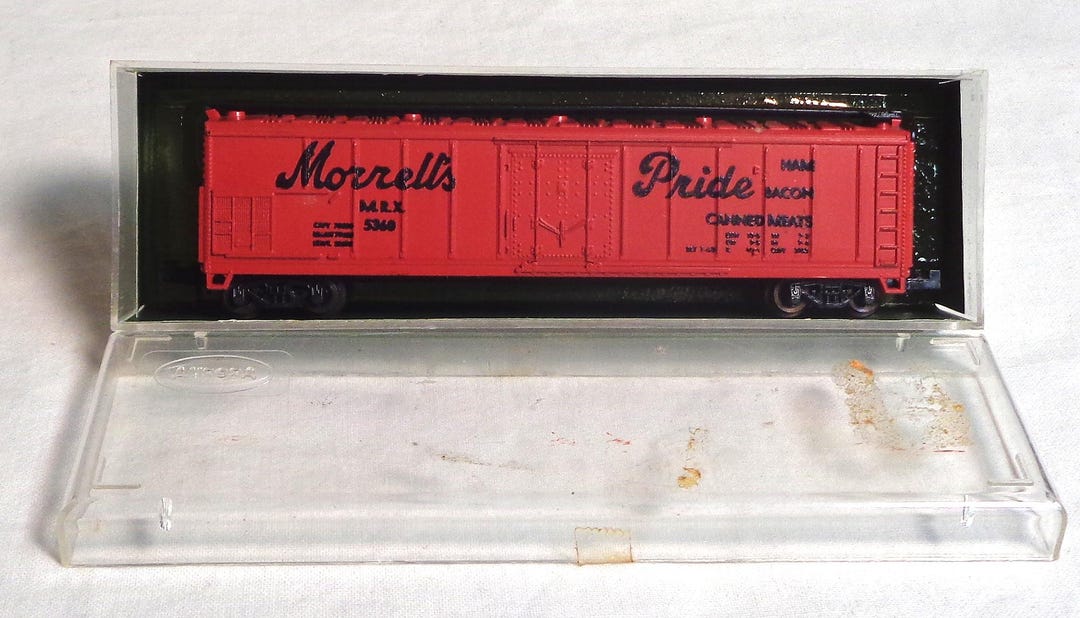 N Scale Aurora Postage Stamp - 50 Foot Mechanical Refrigerator Box Car ...