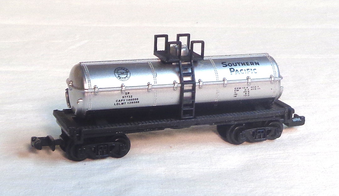 N Scale High Speed Single Dome Tanker Freight Car - "southern" - Very ...
