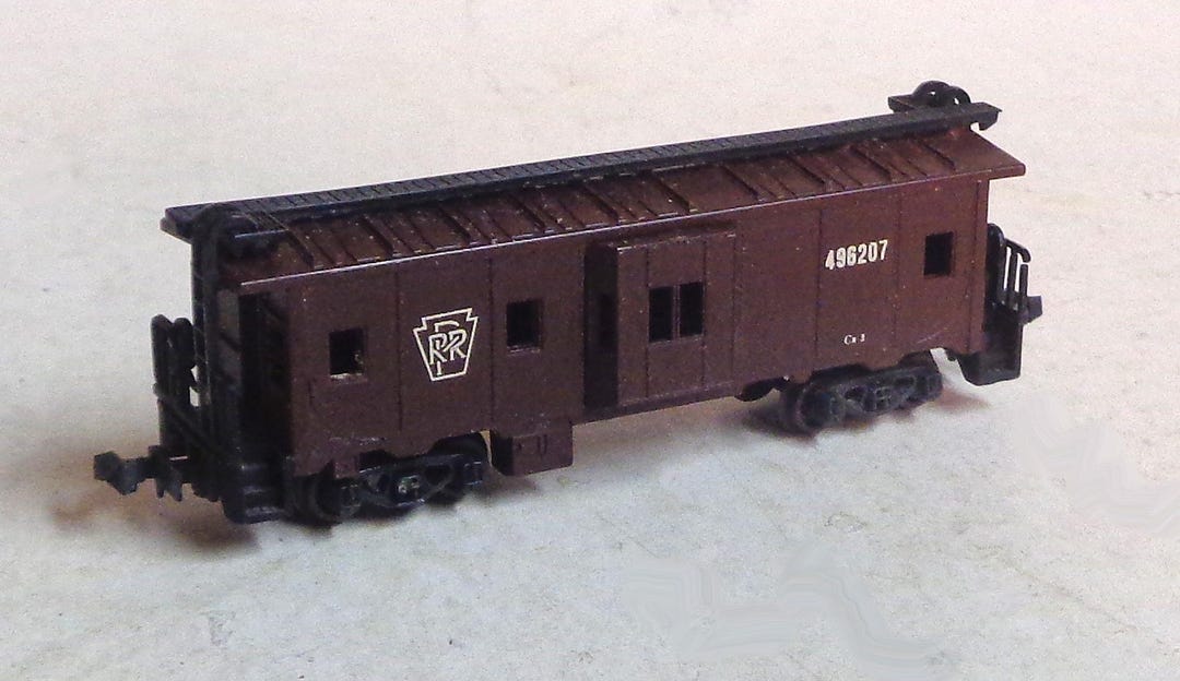 N Scale Lima - Bay Window Caboose "pennsylvania" Stock Freight Train ...