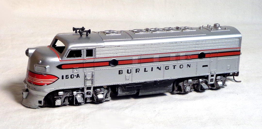 HO Scale Athearn Chassis - EMD F7A W/custom Body - "burlington" 150A ...
