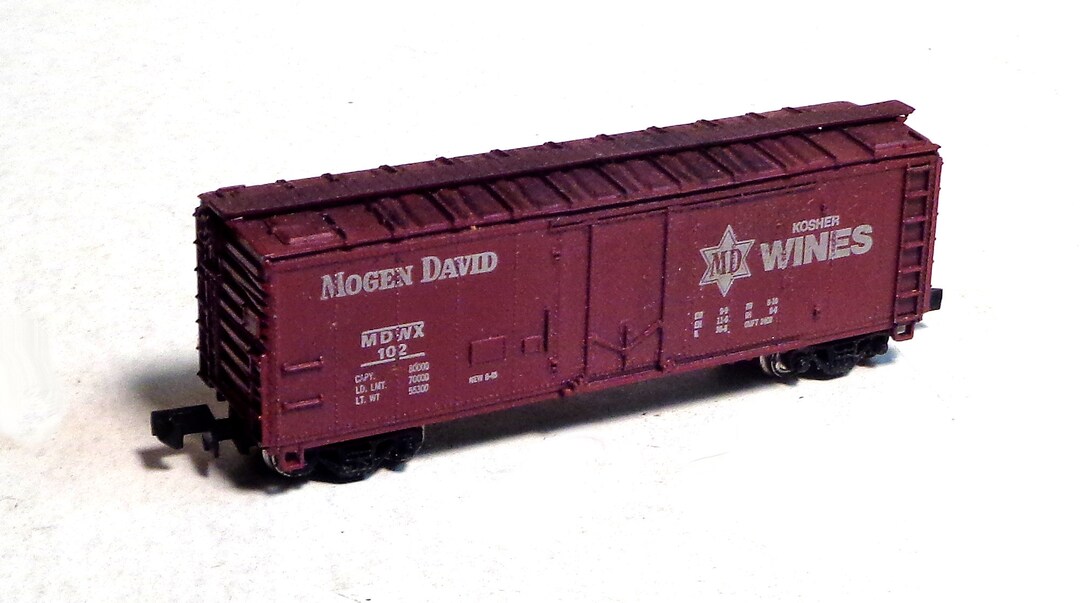 N Scale Concor Freight Car - 40' Box Car "mogen David - Kosher Wines ...