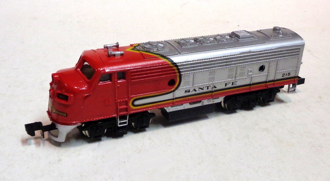 N Scale Bachmann EMD F9 santa Fe Diesel Engine - Etsy