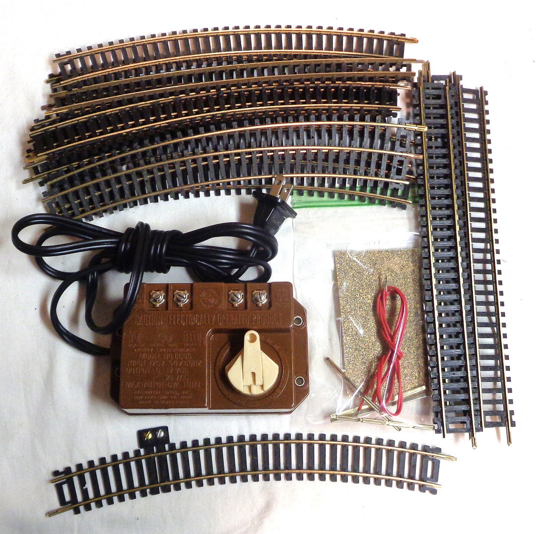 HO Scale Complete Track Oval W/power Transformer LOT B All You Need Are ...
