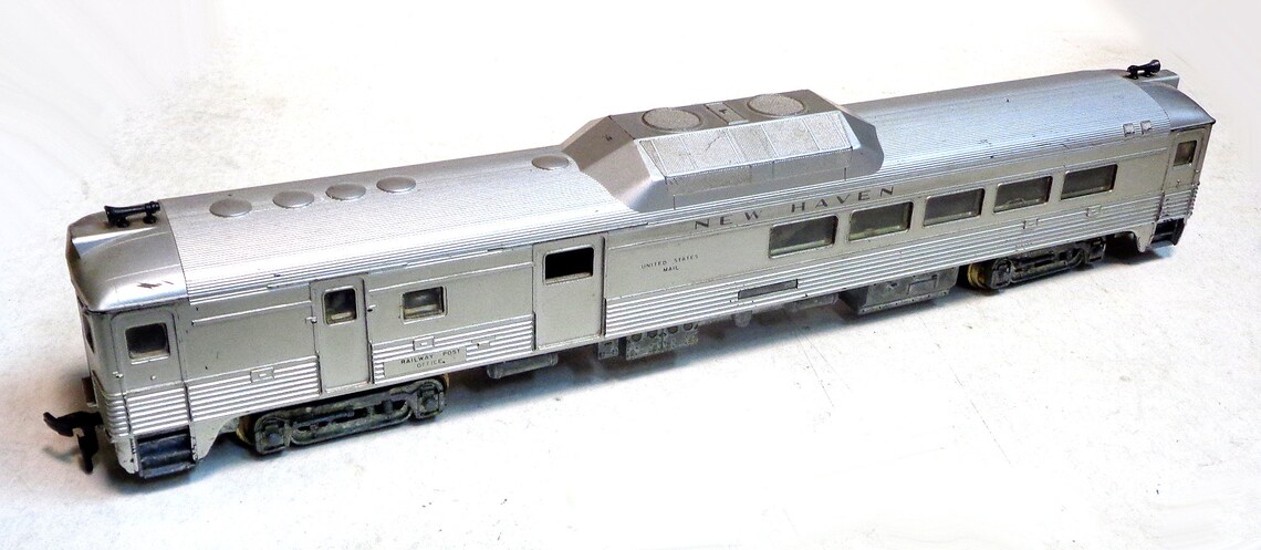 HO Scale Athearn RDC Powered Locomotive Engine Needs Bands - Etsy