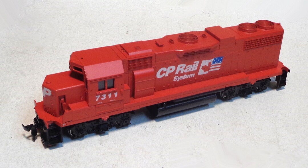 Ho VINTAGE Athearn GP38-2 Diesel "cp Rail" 7311 - Runs Well NO Box. Missing Railings & Horn. - Etsy
