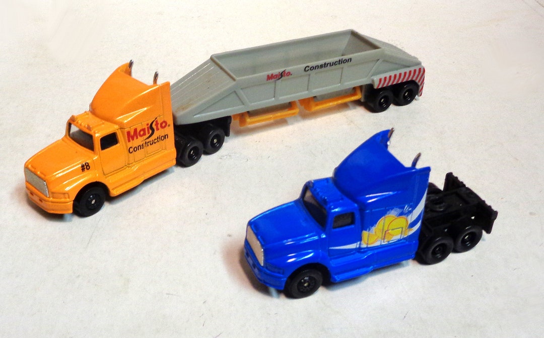 1/87 Scale - 2 HO Scale Truck Models - Semi Tractor Trailer & Tractor ...