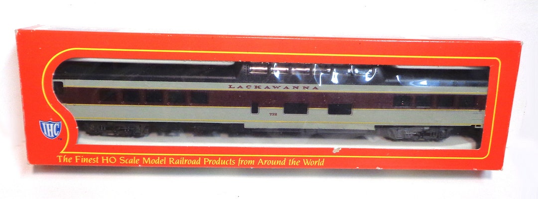 HO Scale IHC Smooth Side Vista Dome Passenger Car W/partial Interior ...