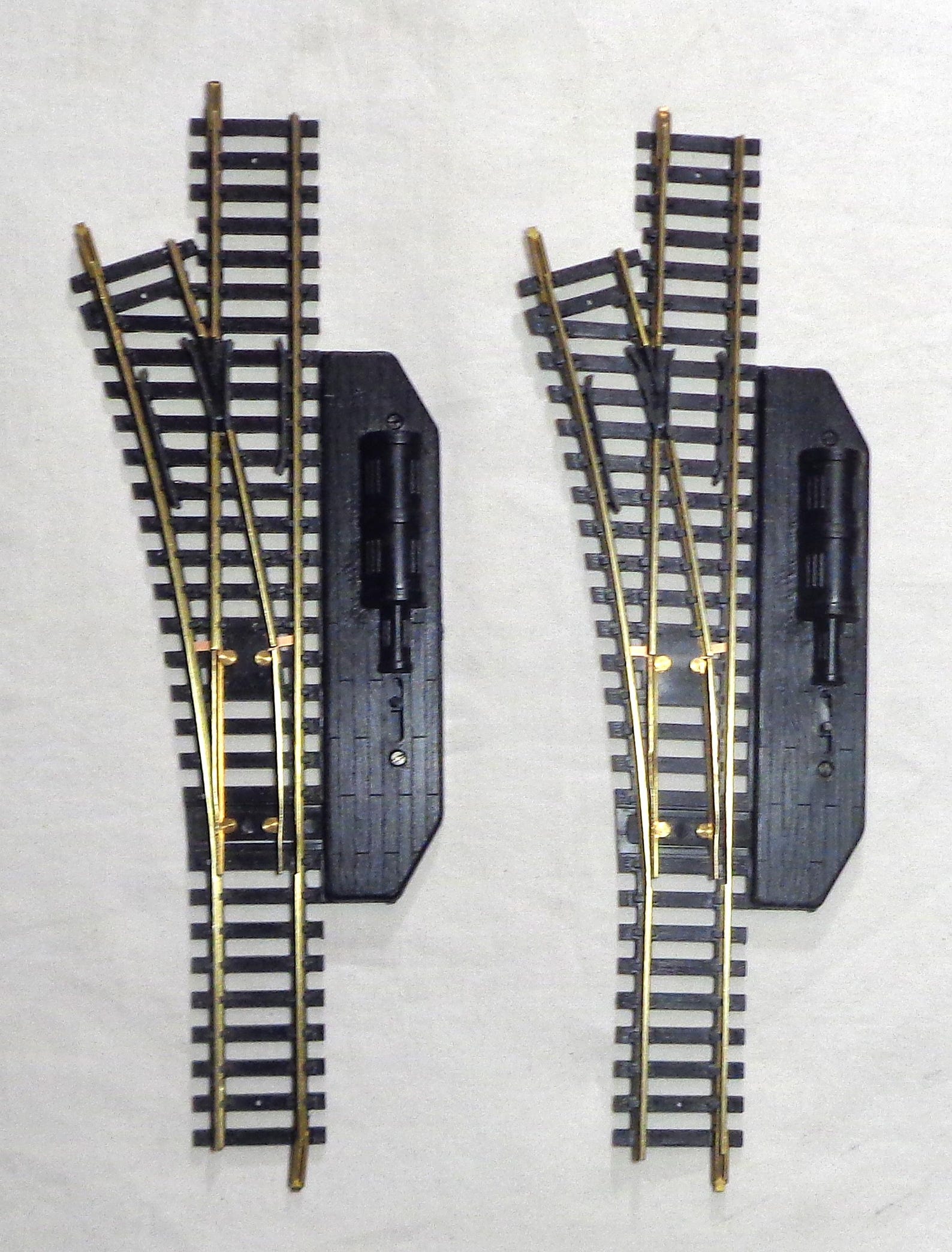 HO Scale LIONEL - PAIR of Left Manual Switch Tracks - Pre-owned in Good ...