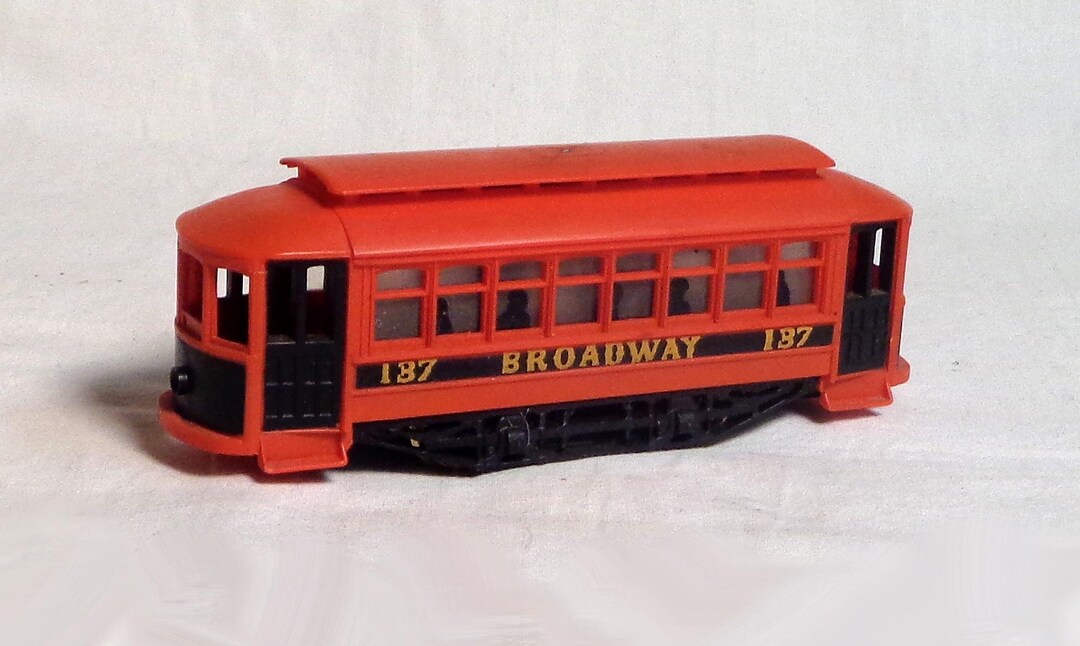HO Scale - Tyco - Trolley Car "broadway" 137 - No Catenary Pole or ...