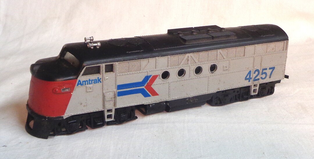 HO Scale AHM - EMD Ft Diesel Locomotive Engine - "amtrak" 4257 - Runs ...