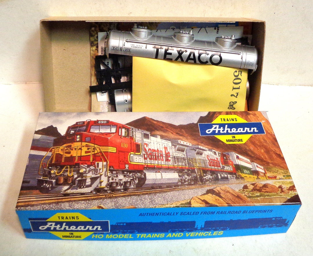 Ho Scale NEW Old Stock - Athearn Kit - "texaco" - 3 Dome Tanker Freight ...