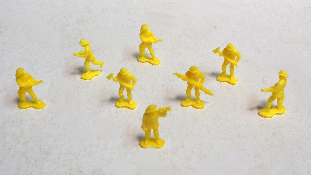 HO Scale Set of 8 Firemen Figures - Non-painted - Etsy