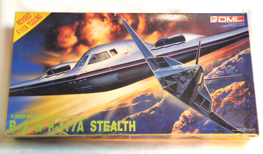 1/200 Scale DML Model Airplane DOUBLE Kit US B2 Bomber & F-117A Stealth ...