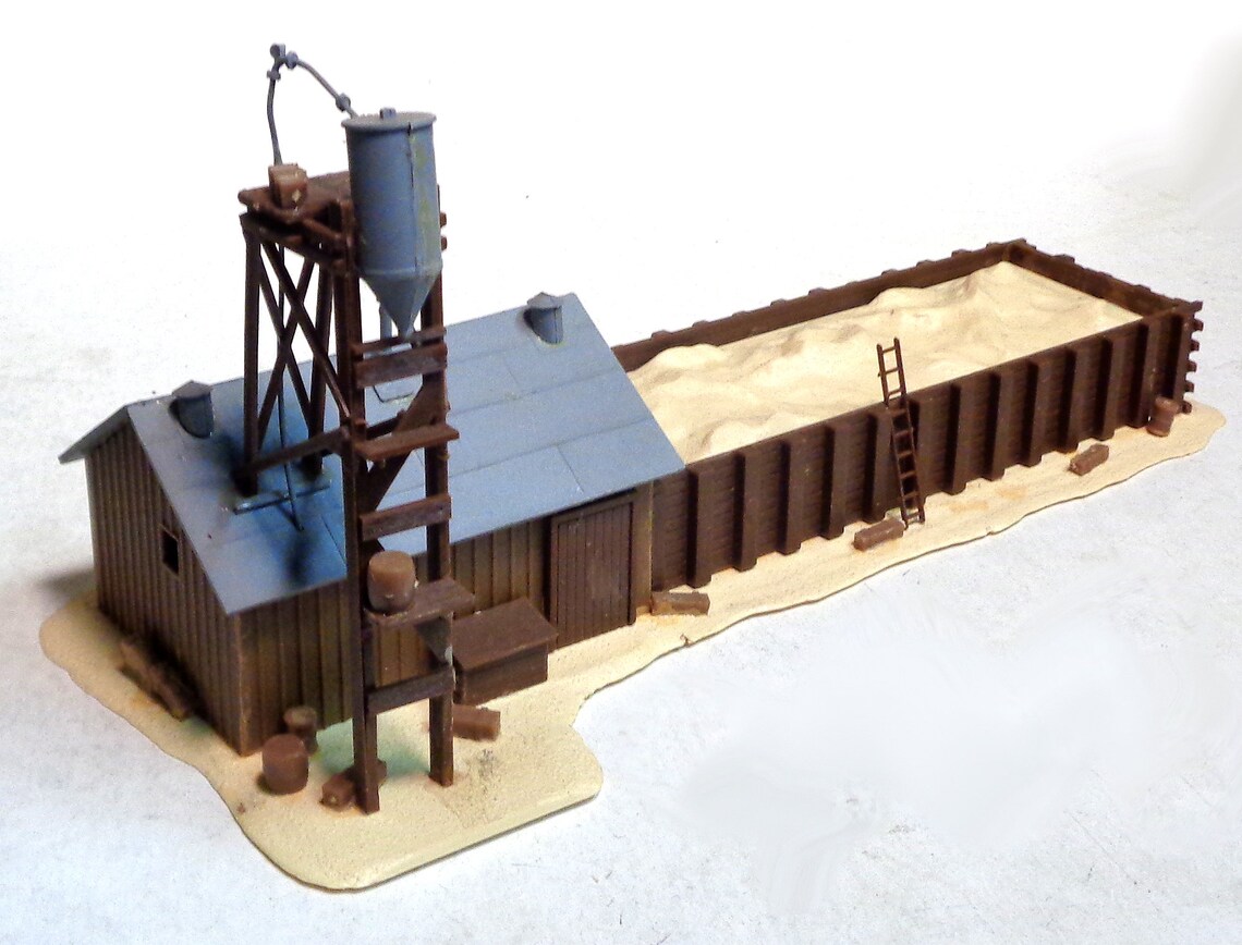 HO Scale Built up Train Layout Building Sand Filling Station Pre-owned ...