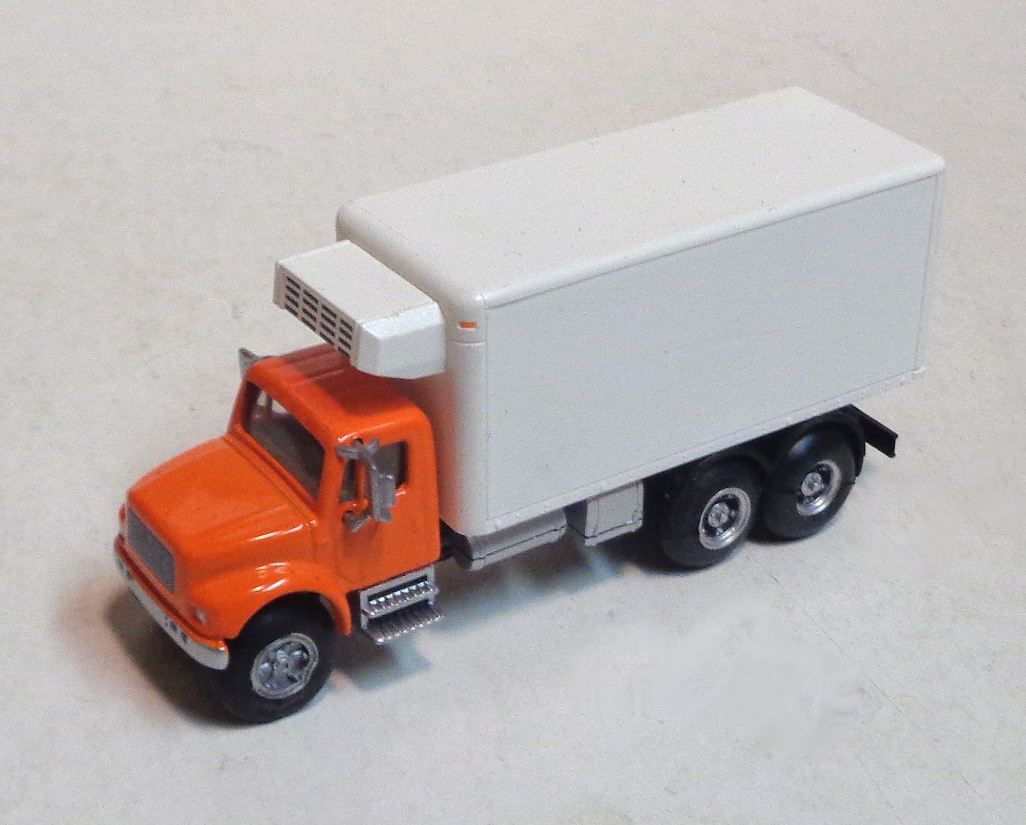 1/87 HO Scale Model GMC Straight Job Truck for Train Layouts - Etsy
