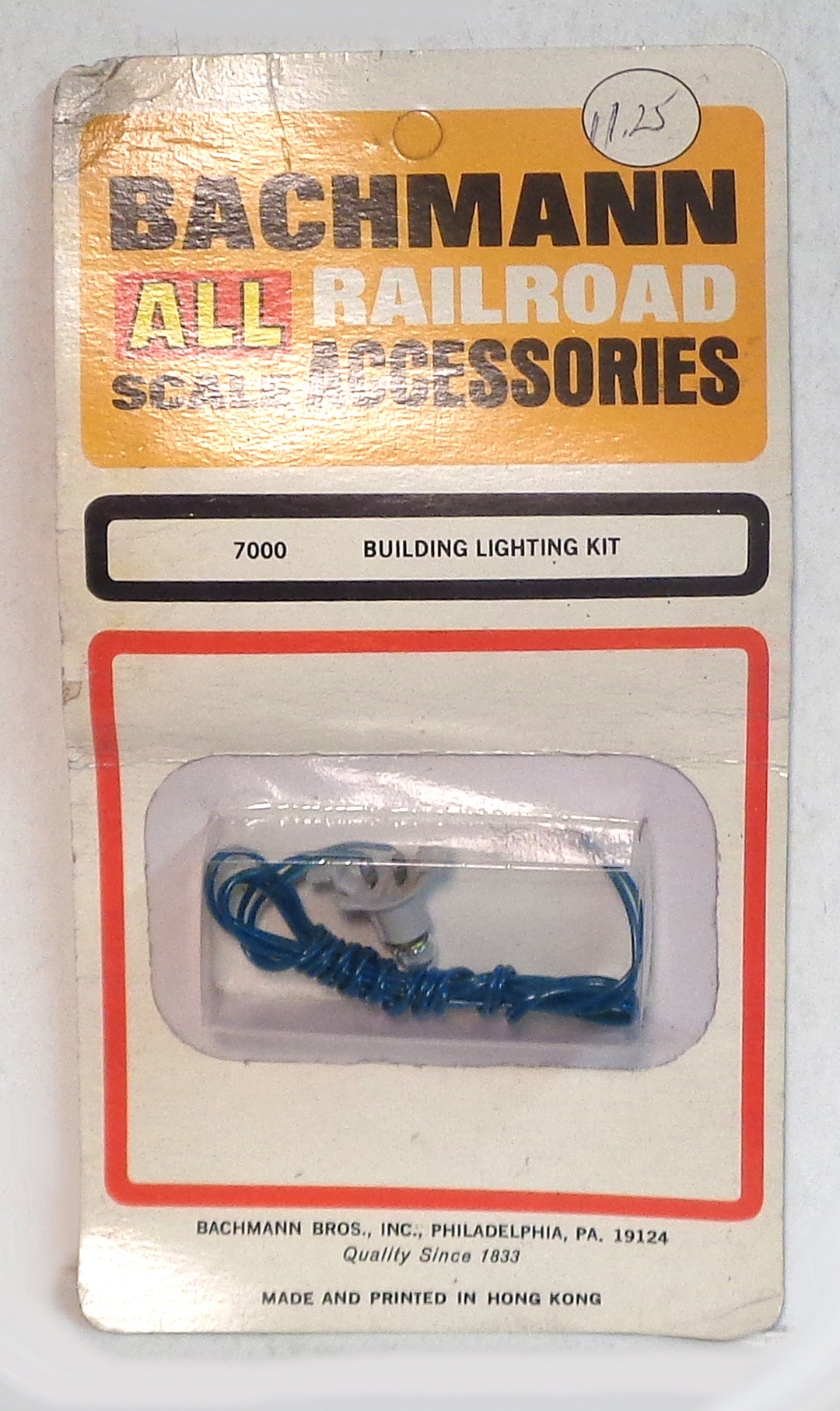 HO or N Scale - Mounted Base Type Electrical Light for Use in Buildings ...