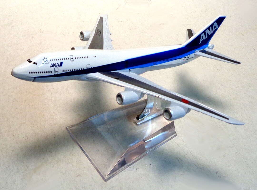 1/400 Scale Diecast Airliner - Boeing 747-200 "ana" - Mint in Box With ...