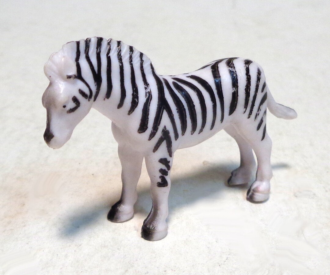 Miniature Zebra - Zoo Animal - Approx 2 Inches in Length - Etsy