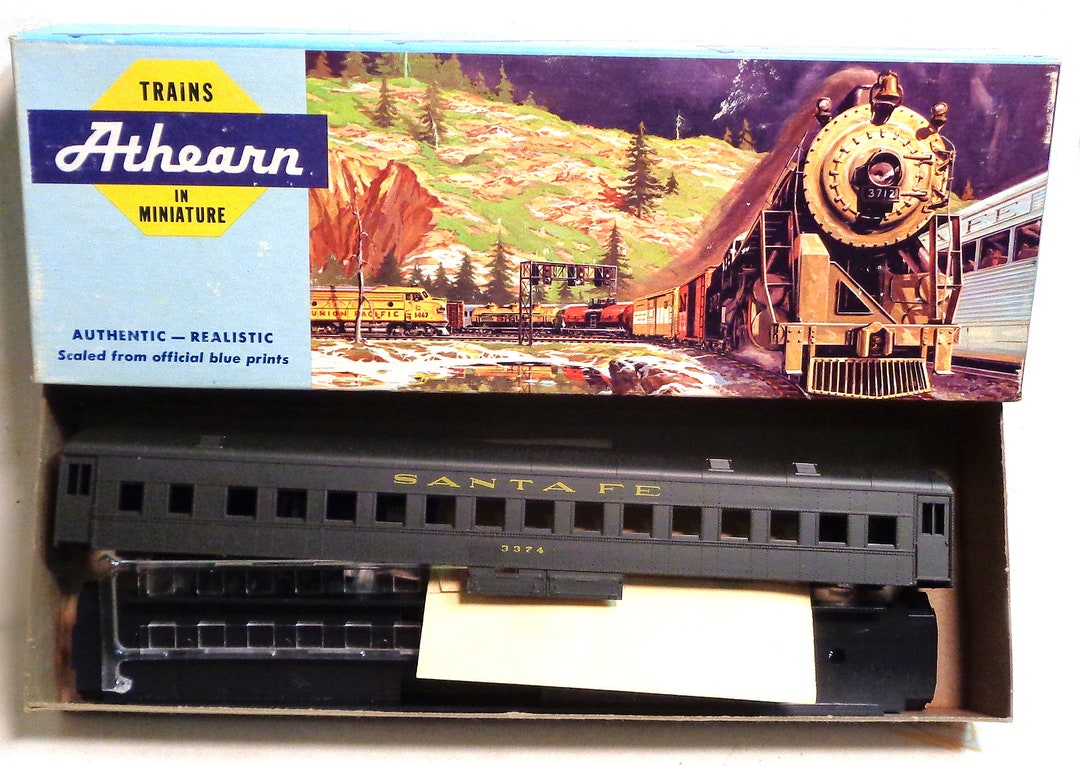 HO Scale - Athearn - Heavyweight Standard Roof Coach "santa Fe ...
