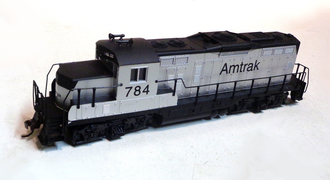 Ho Scale Walthers Train Line - GP9M Diesel Locomotive - "amtrak" #784 ...