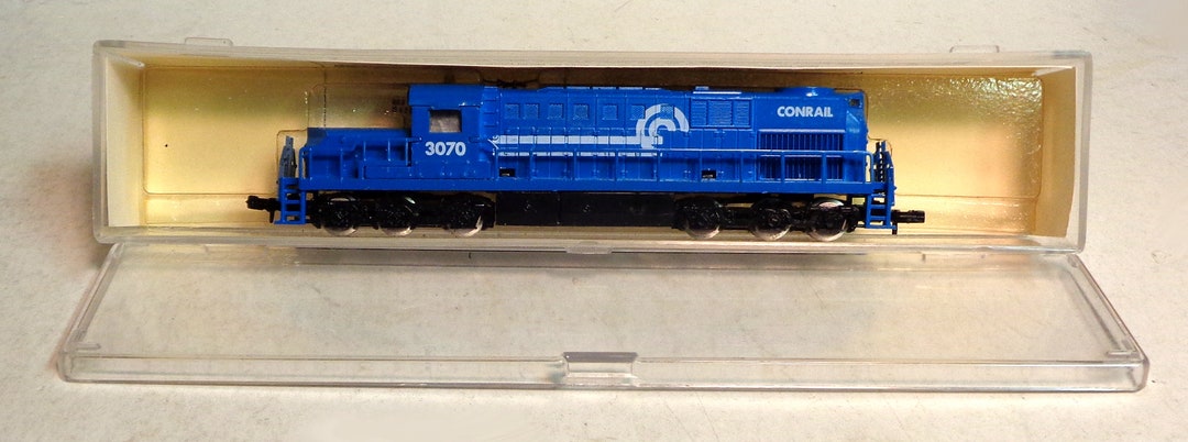 N Scale Model Power / Mehano - RSD-15 Locomotive Engine - "conrail" 3070 - Like New in Original ...