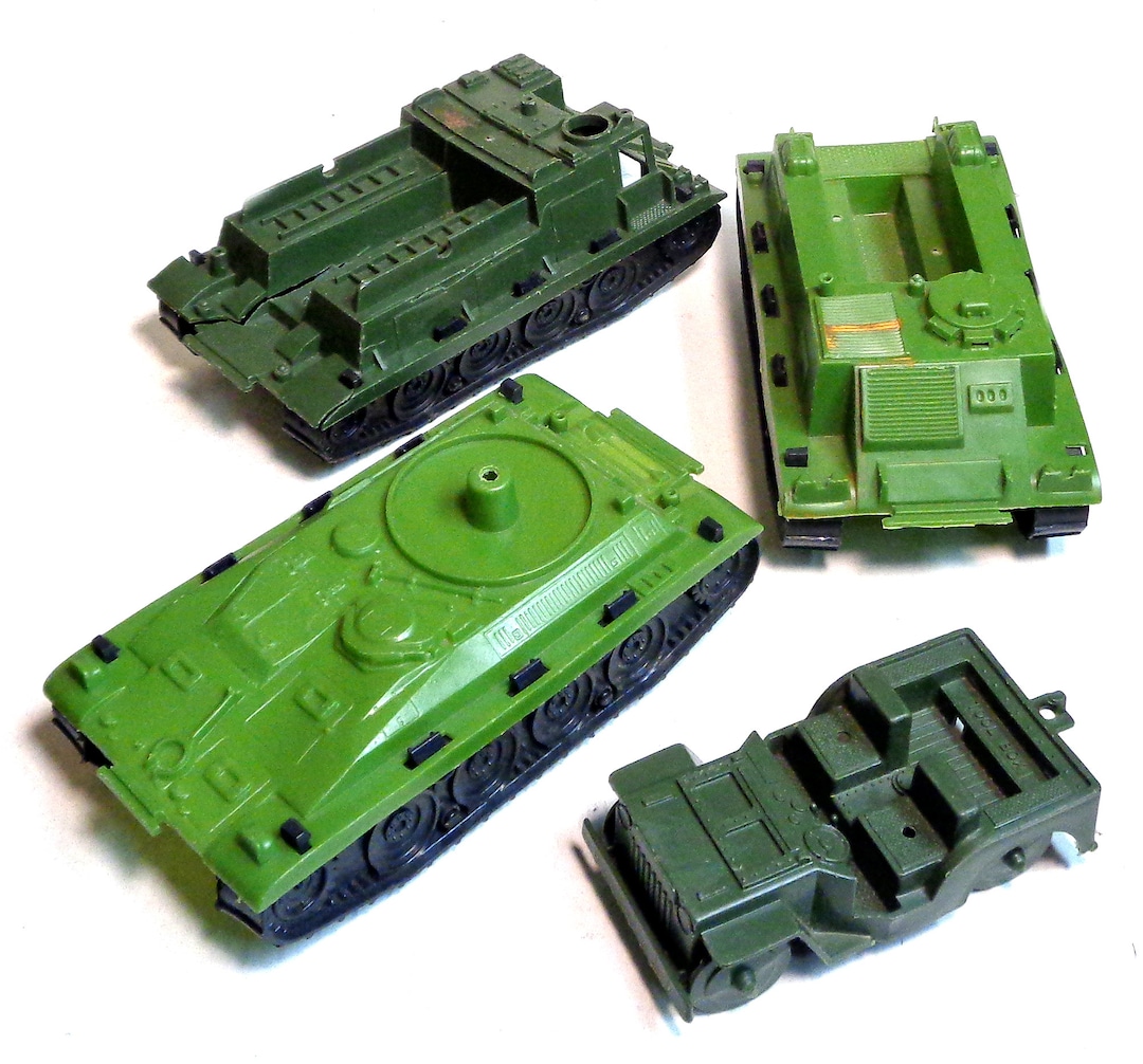 Lot of 4 Misc MPC Military Tanks - Vehicles - Damaged or Missing Parts ...