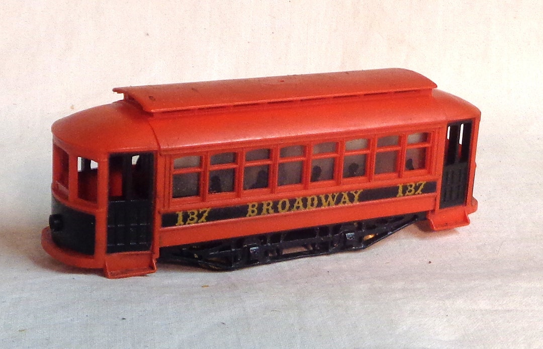 HO Scale - Tyco - Trolley Car "broadway" - Missing Roof Catenary Pole ...