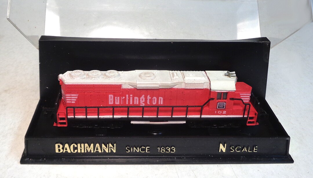 N Scale Bachmann - GP-40 Diesel Locomotive Engine "burlington Route ...