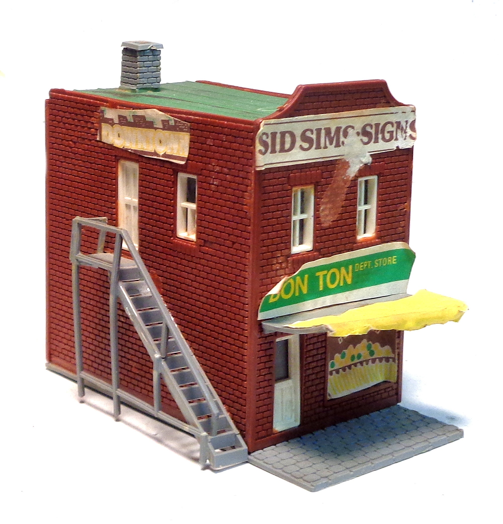 HO Scale Train Built up Building Kit - Sid Sims Signs - Bon Ton and ...