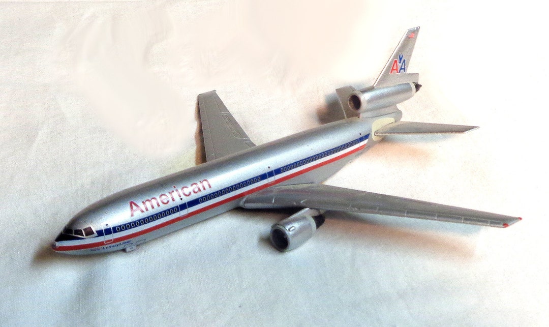 1/400 Scale Mcdonnell Douglas DC-10-10 Jet Airliner American Airlines ...