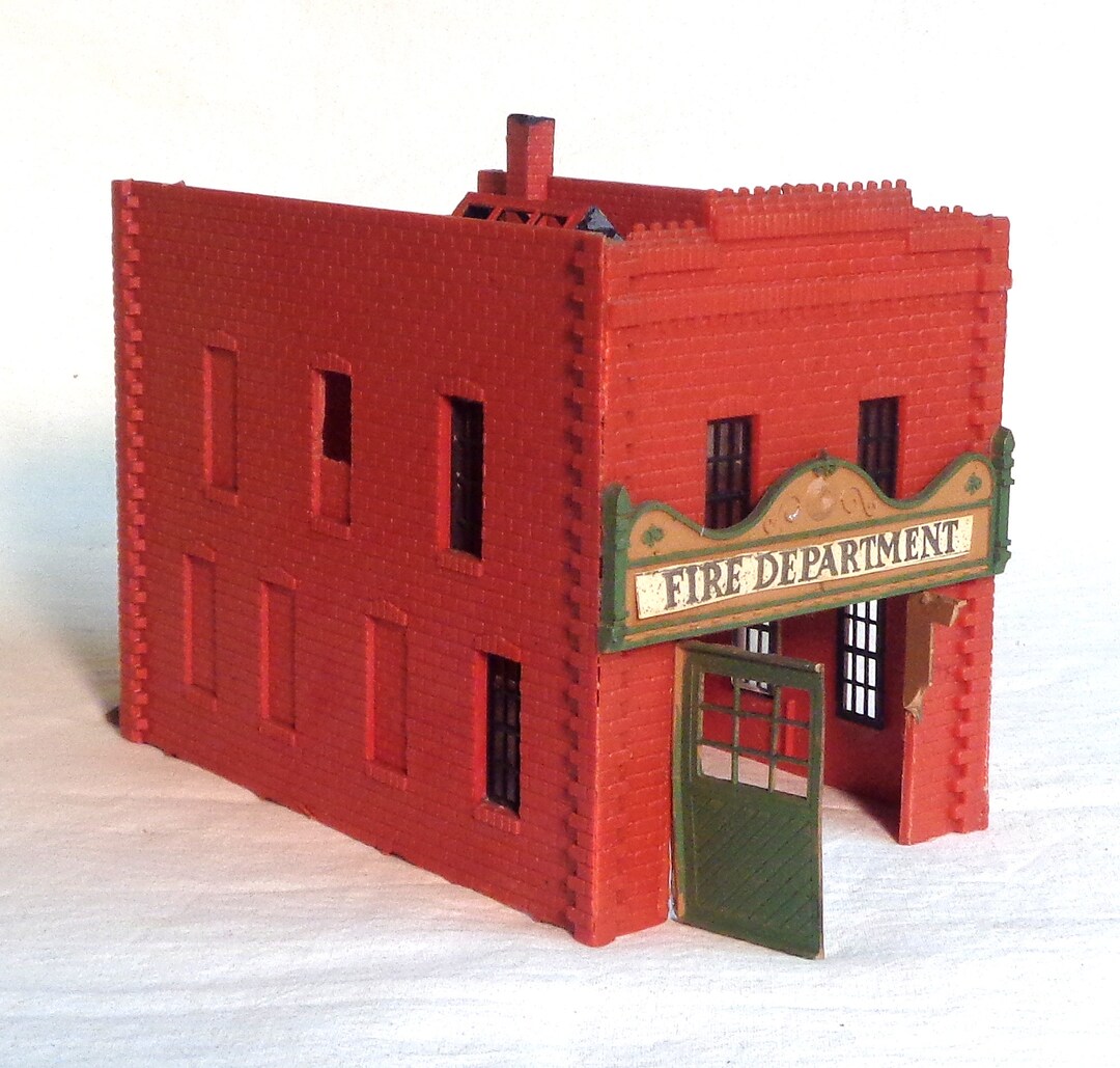 HO Scale Train Building Built KIT - Fire House, Missing One Front Door ...