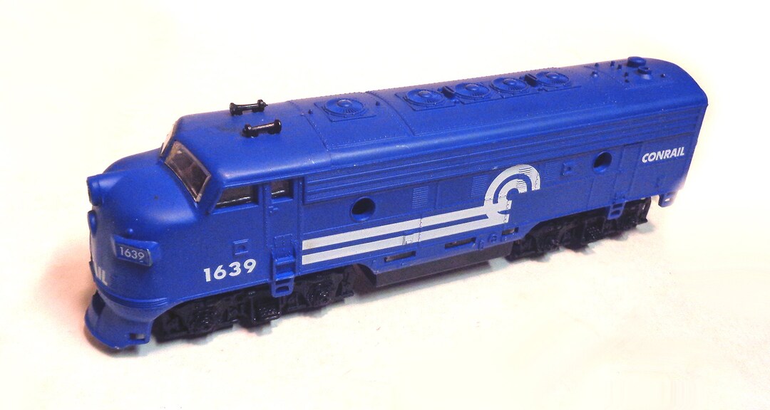 Ho Scale Lifelike F9 Powered Locomotive Conrail Etsy