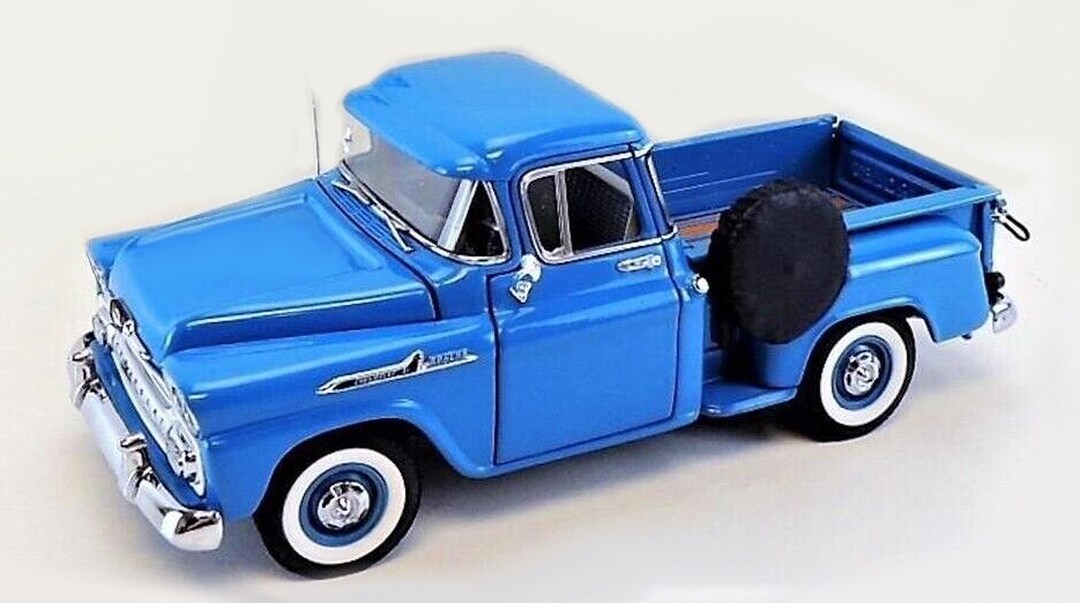 Danbury Mint 1/24 Scale 1958 Chevy Apache Pickup Truck Precision ...