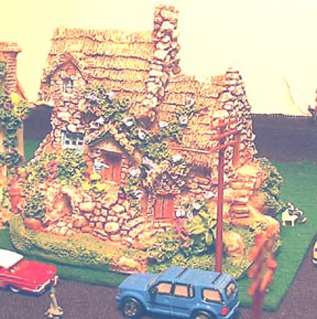 Miniature Trains Detailed Cottage House #65 for Possible Use With N ...