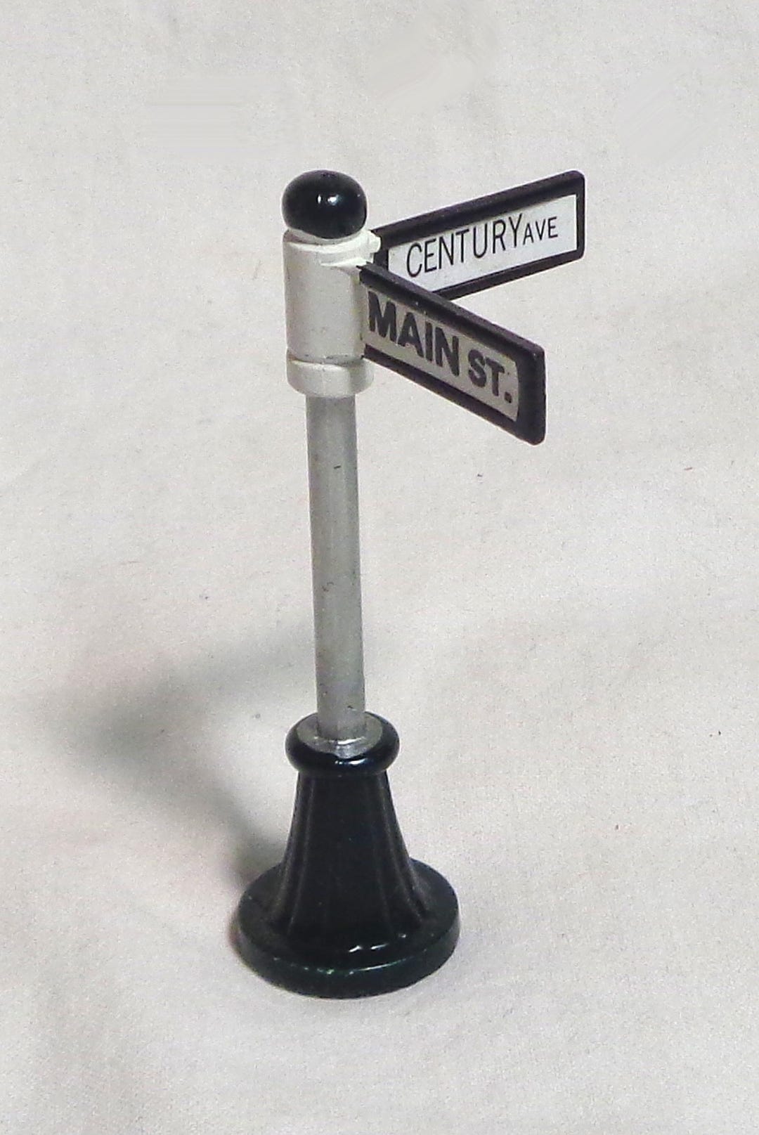 Diecast Metal Street Corner Street Name Sign - Use for Dept 56, Train ...
