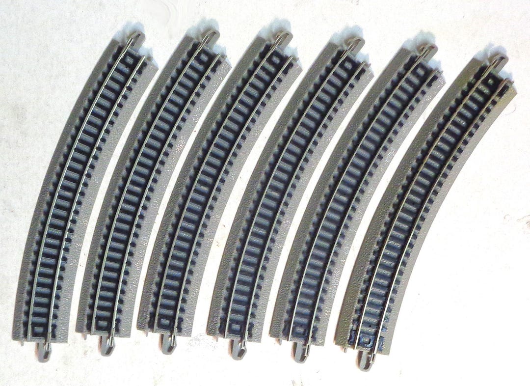 N Scale - Bachmann E-Z - Pre-owned Set of SIX Curve Track Sections ...