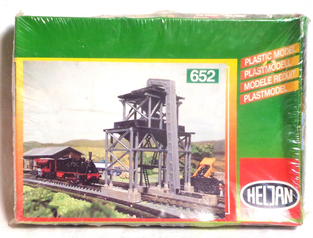 N Scale Trains Plastic Building Kit - Sand Silo - Great Maintenance ...