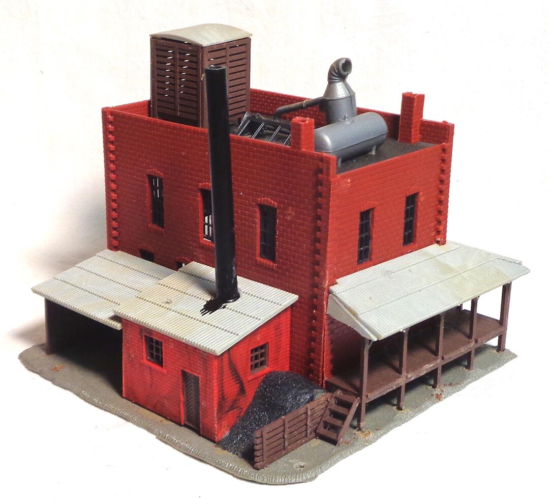 HO Scale Built up Kit - Pre-owned - Factory W/smoke Stack - Very Good ...