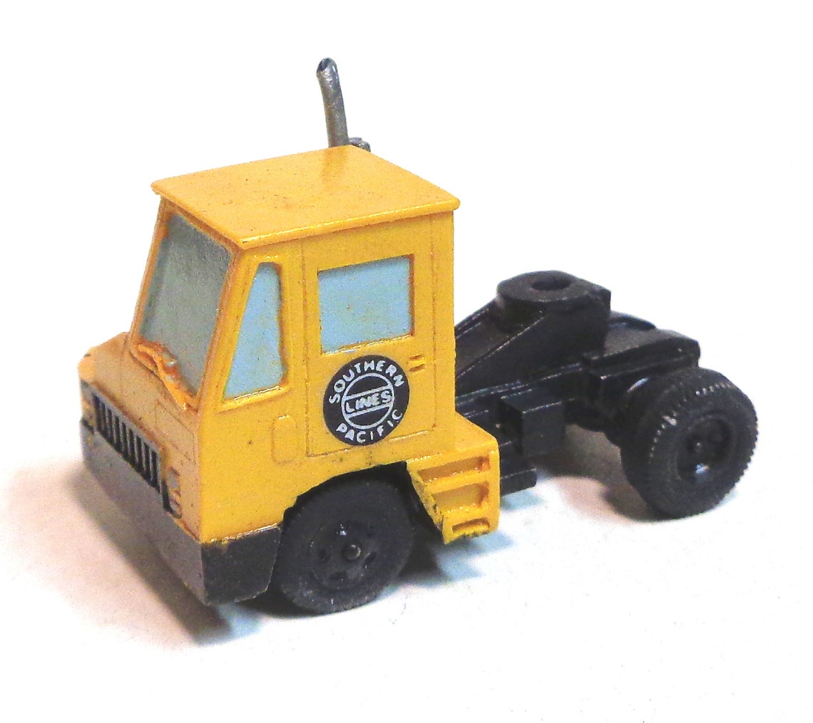 HO Scale Vintage Pre-built & Painted Ottawa Yard Semi Tractor | Etsy