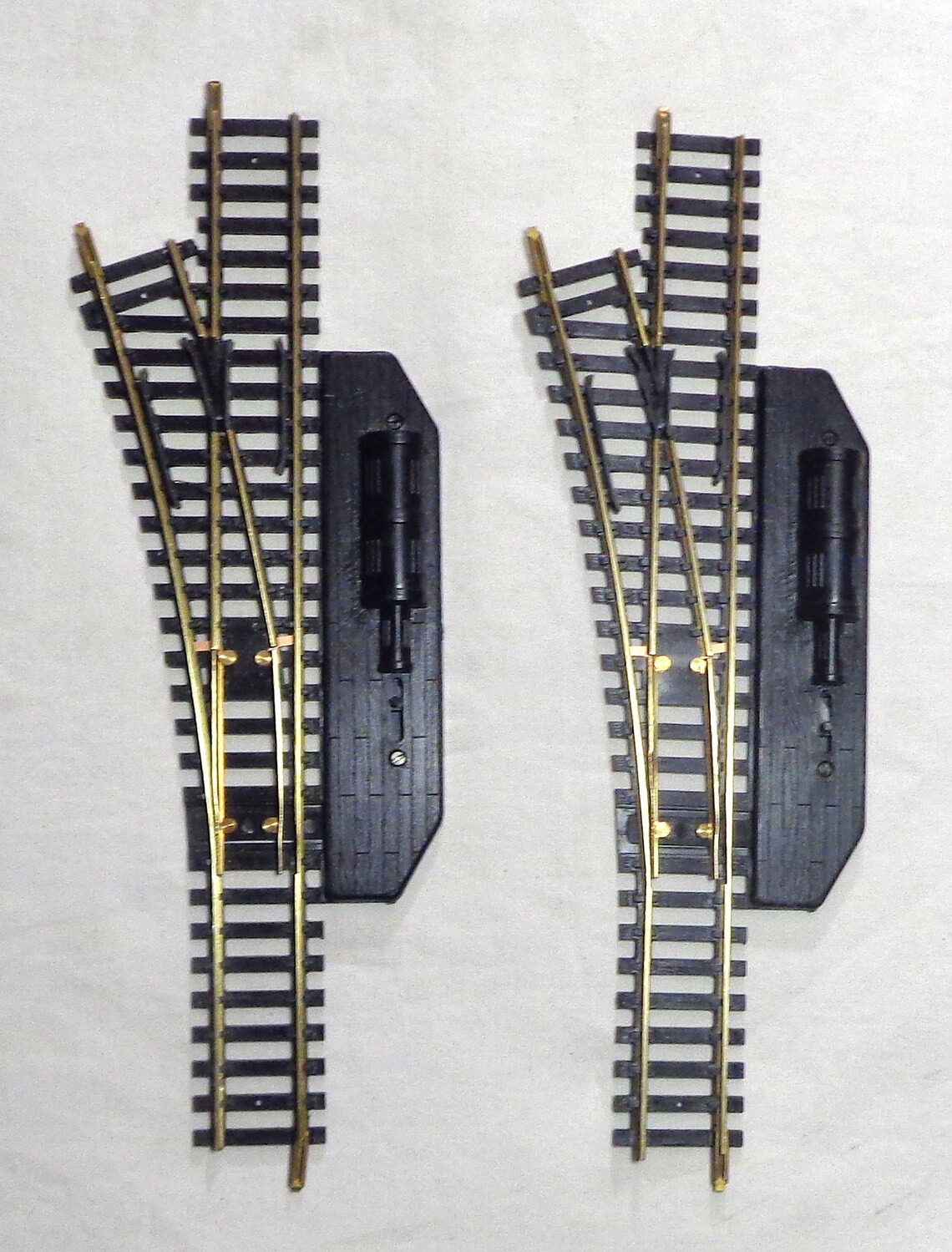 HO Scale LIONEL - PAIR of Left Manual Switch Tracks - Pre-owned in Good ...