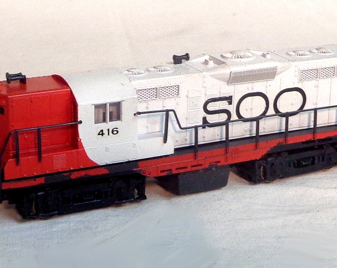 N Scale Custom Engine Locomotive - High Quality GP-7 "soo Line" Body on ...
