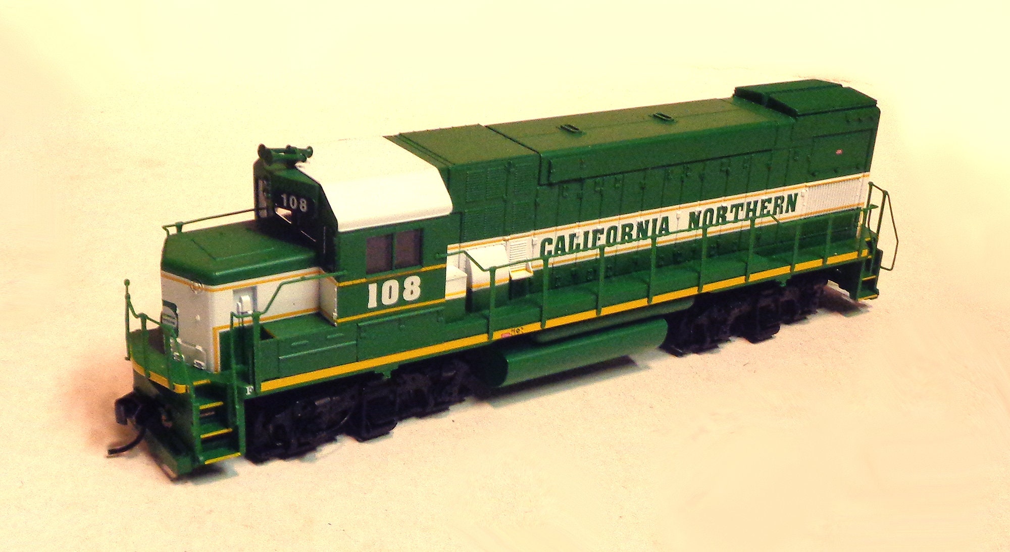 Ho Scale Walthers EMD GP15-1 Diesel Locomotive - Etsy