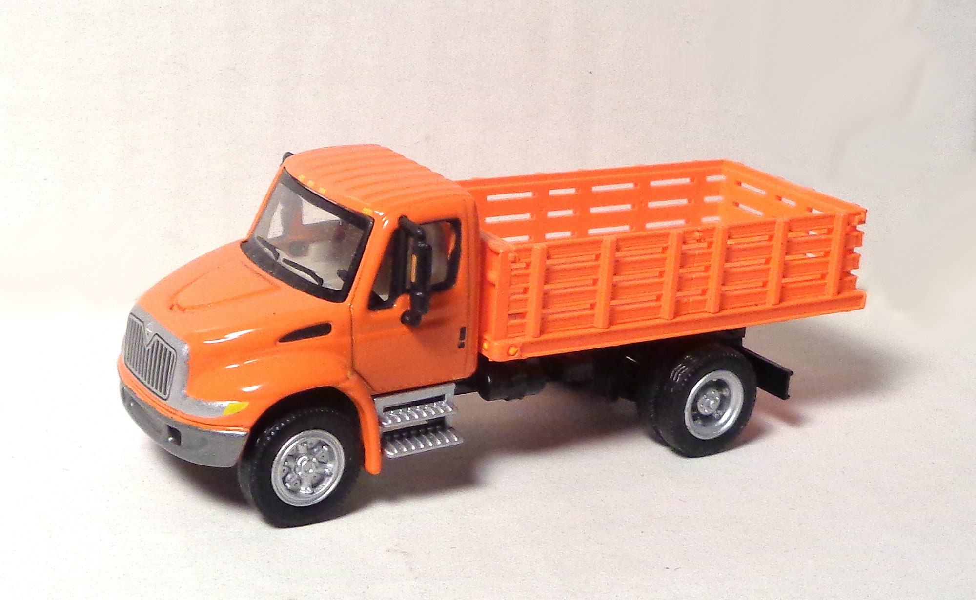 1/87 HO Scale Model International Stake Truck for Train Layouts - Etsy