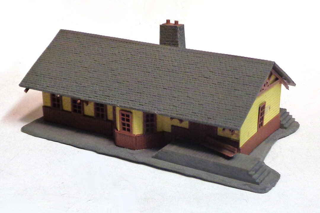 HO Scale Train Built up Building Kit - Freight Train Station #2 - Pre ...