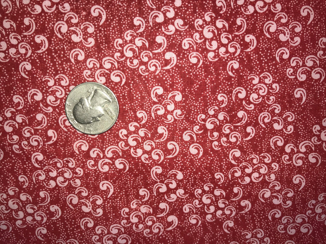 Vintage 1960s Fabric Yardage Rose Background, Pink Comma Design 45 X 36 ...