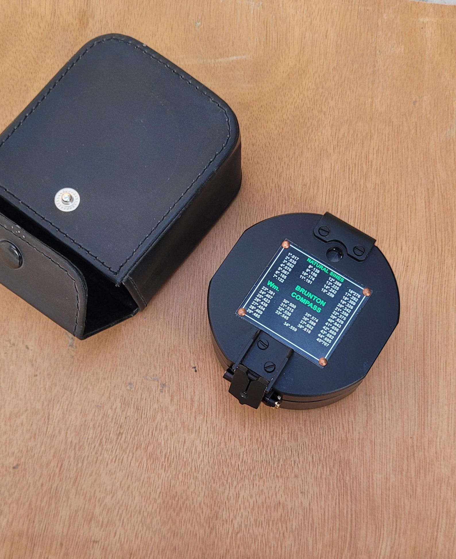 Brunton Pocket Transit Compass W/ Leather Pouch Geology Surveying ...
