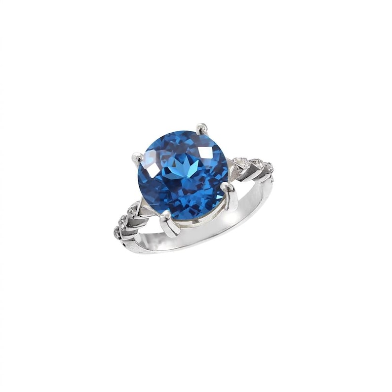 Blue Paraiba Tourmaline Solitaire Ring, Diamond Shank, Elegant ...