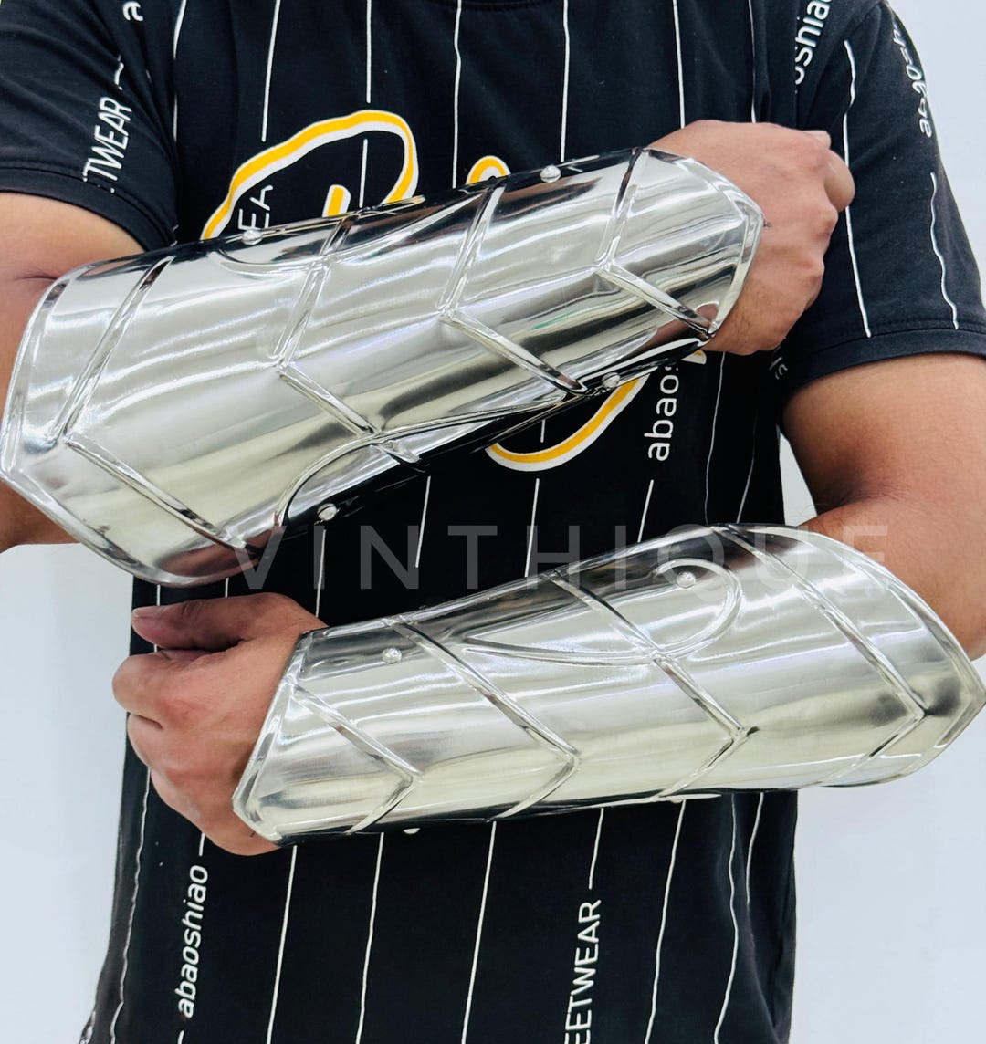 Medieval Lady Arm Bracers & Leg Guard – Handmade Polished Steel ...