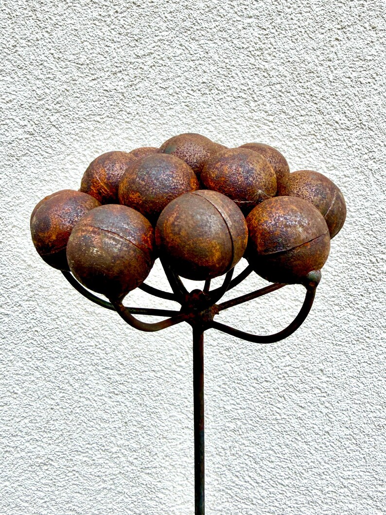 Set of 6 Rusty Metal Flower Stakes – Rusted Steel Garden Sculptures ...