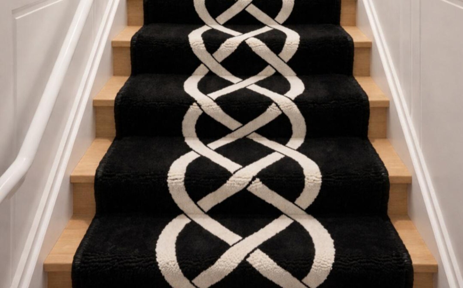 Geometric Knot Stair Runner Rug: Modern Black and White Carpet - Etsy